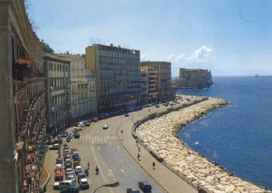 Via Caracciolo - lungomare di Napoli - Turismo a Napoli